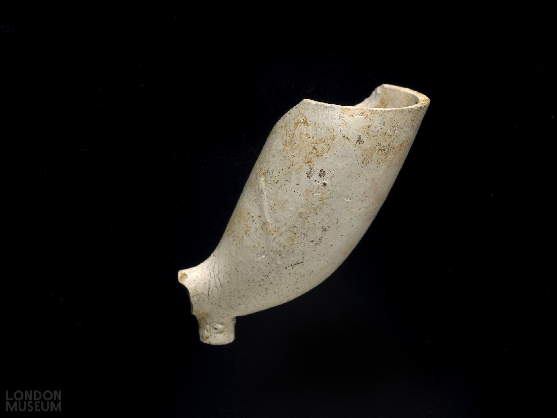 Tobacco pipe, clay pipe | London Museum