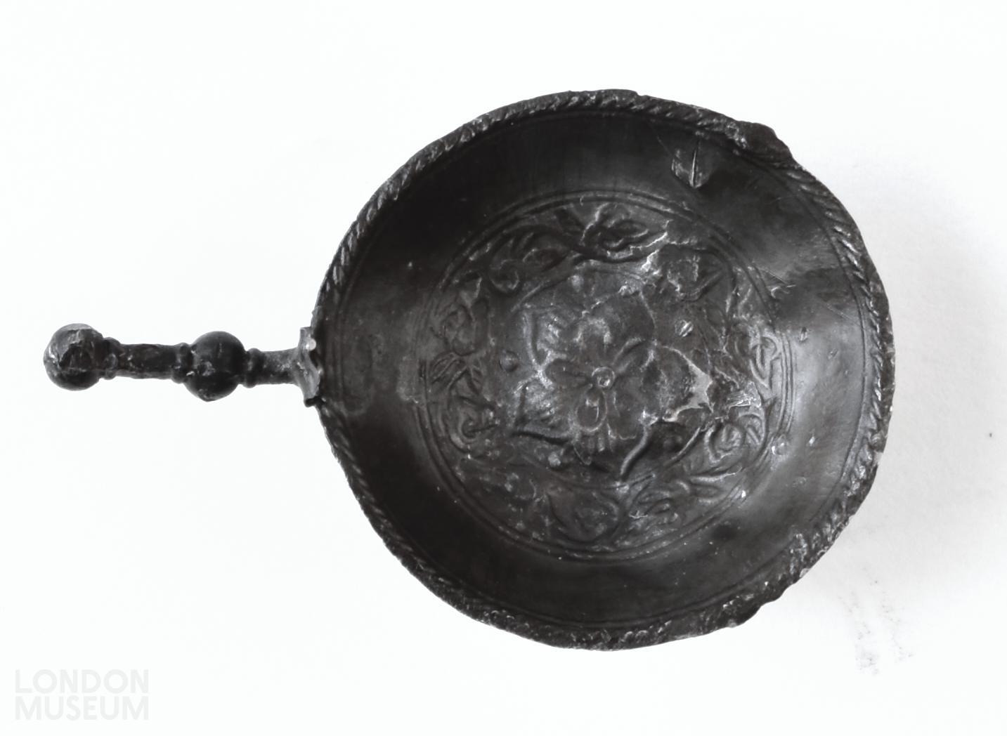 Toy frying pan | London Museum