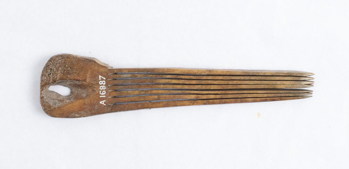 Weaving comb | London Museum