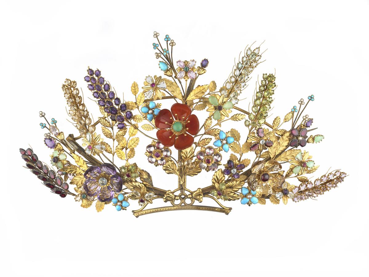 Comb mount | London Museum