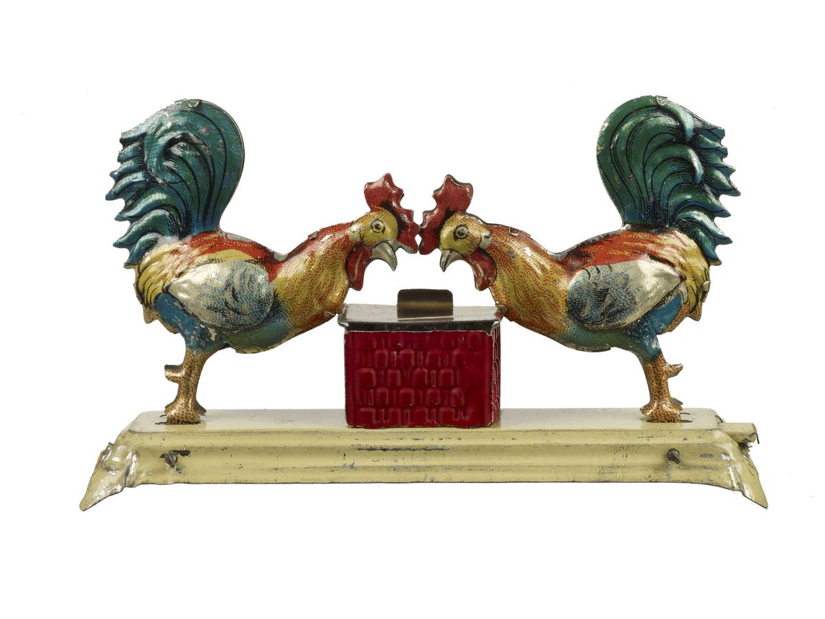 Mechanical toy pecking chickens | London Museum