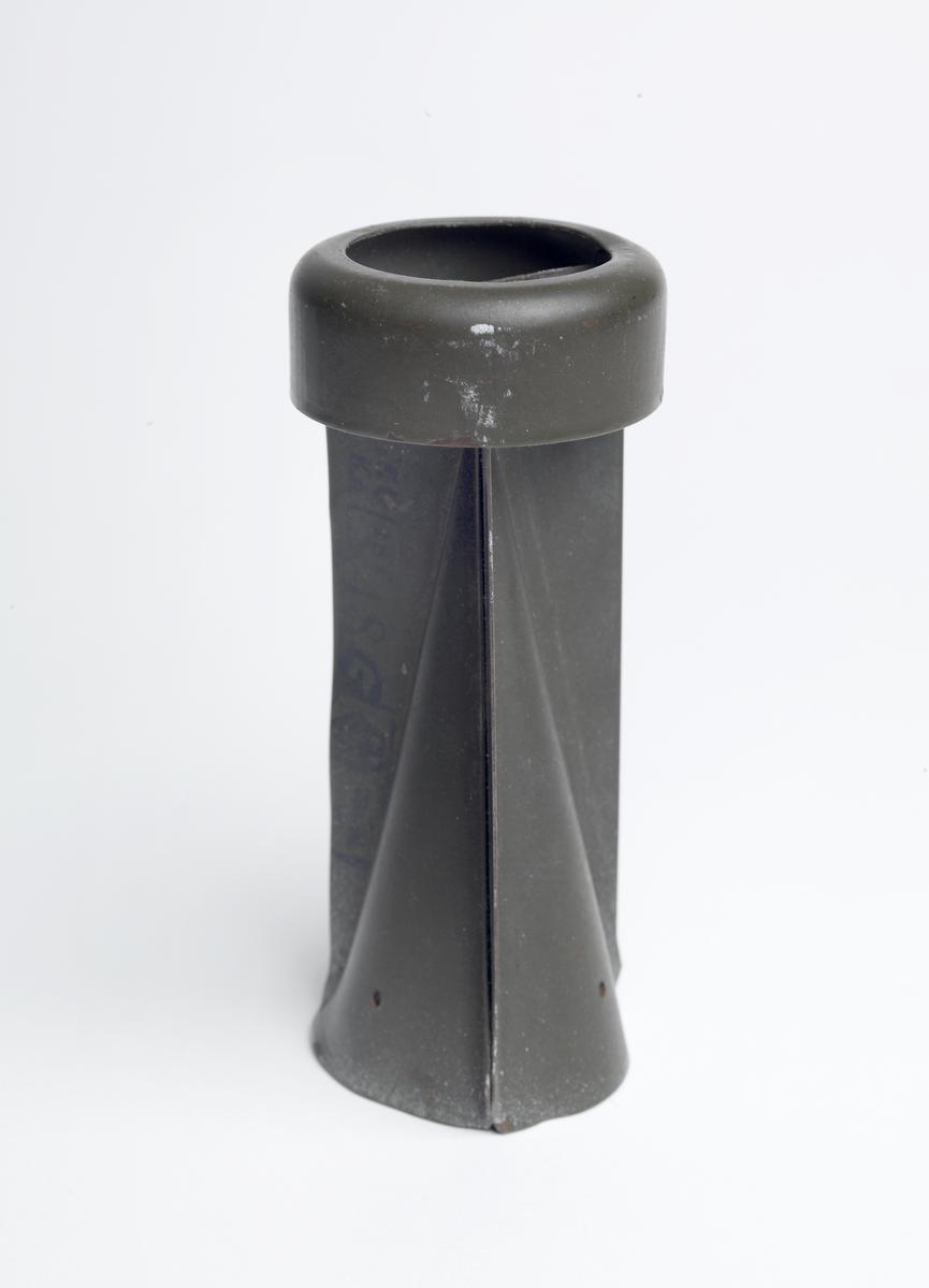 Shrapnel, bomb tail fin | London Museum