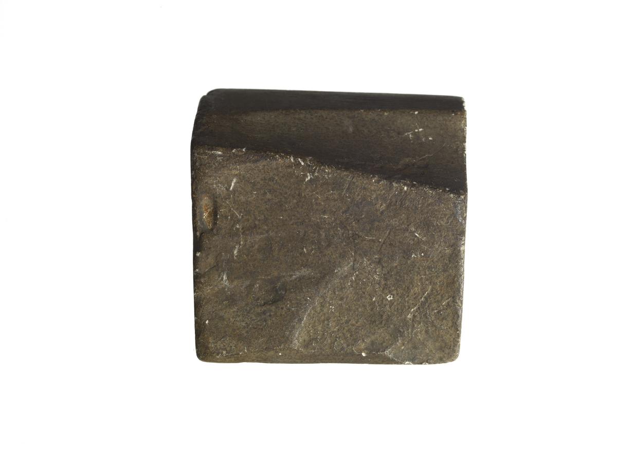 Oil stone | London Museum