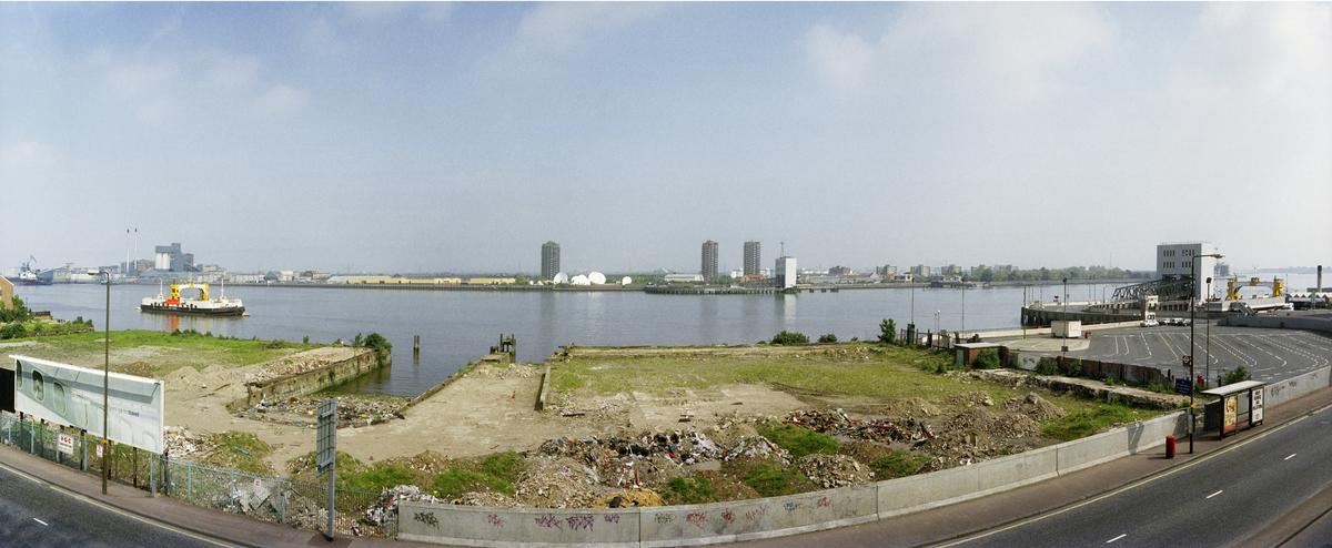 The River Thames and Woolwich Ferry, viewed from Church Hill, Woolwich ...