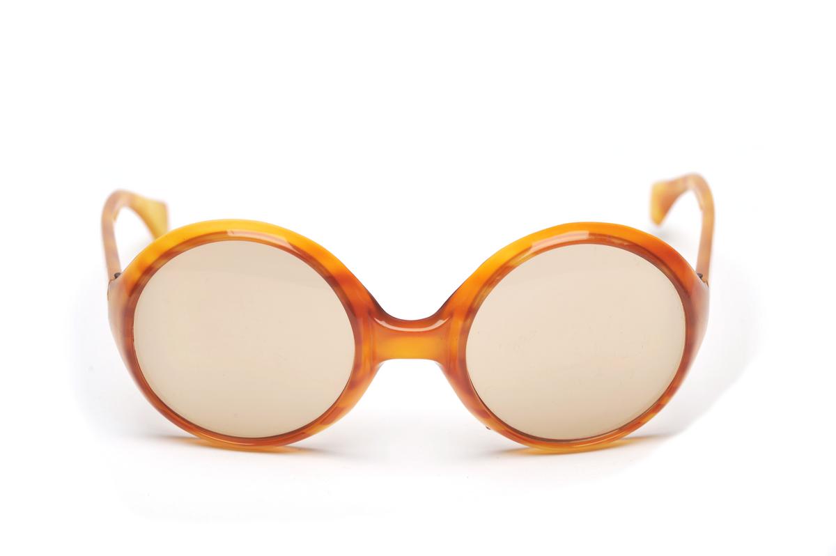 Spectacles | London Museum