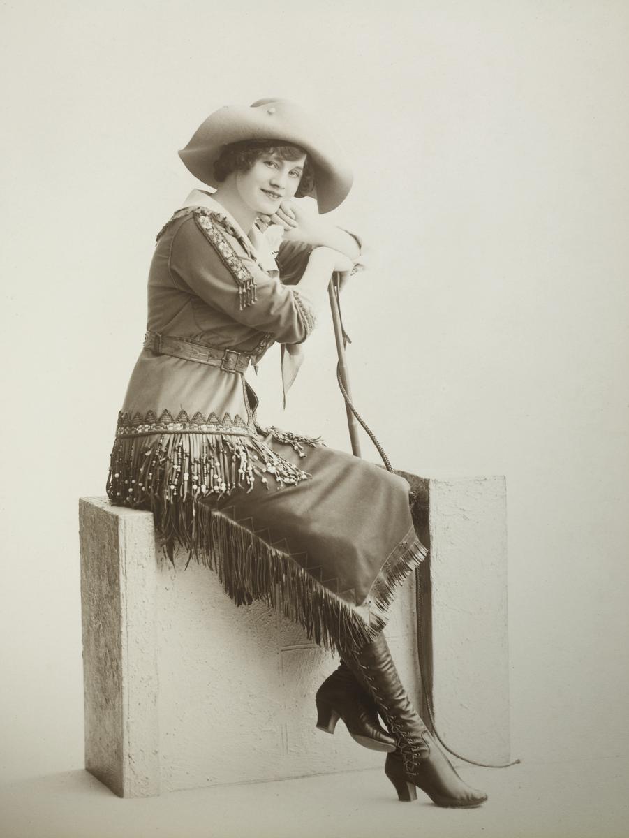 Gelatin silver print | London Museum