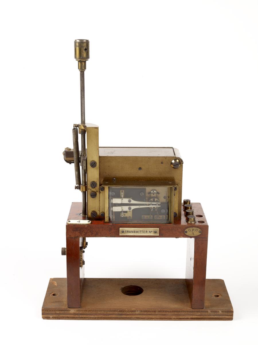 Telegraph transmitter | London Museum