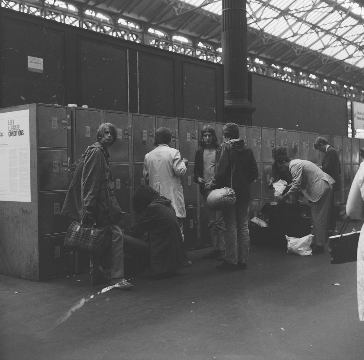 Lockers at Victoria station | London Museum