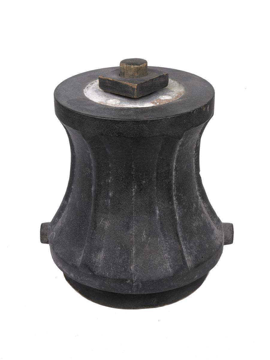 Drum, windlass drum | London Museum