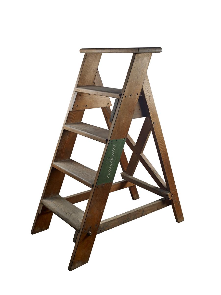 Step ladder | London Museum