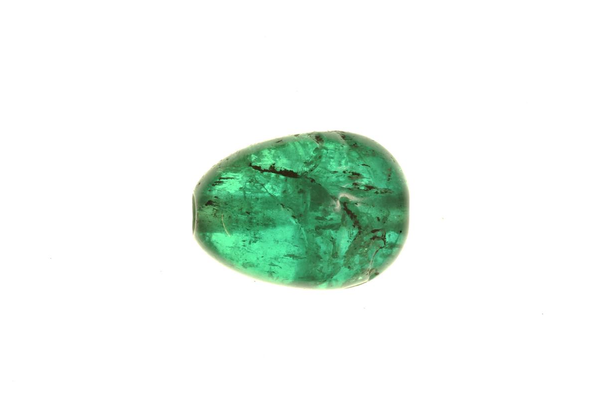 Ovoid emerald bead | London Museum
