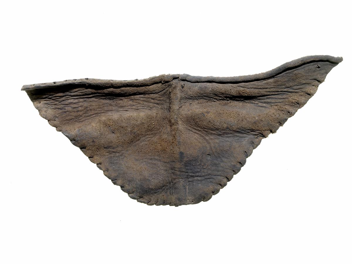 Shoe, heel stiffener | London Museum