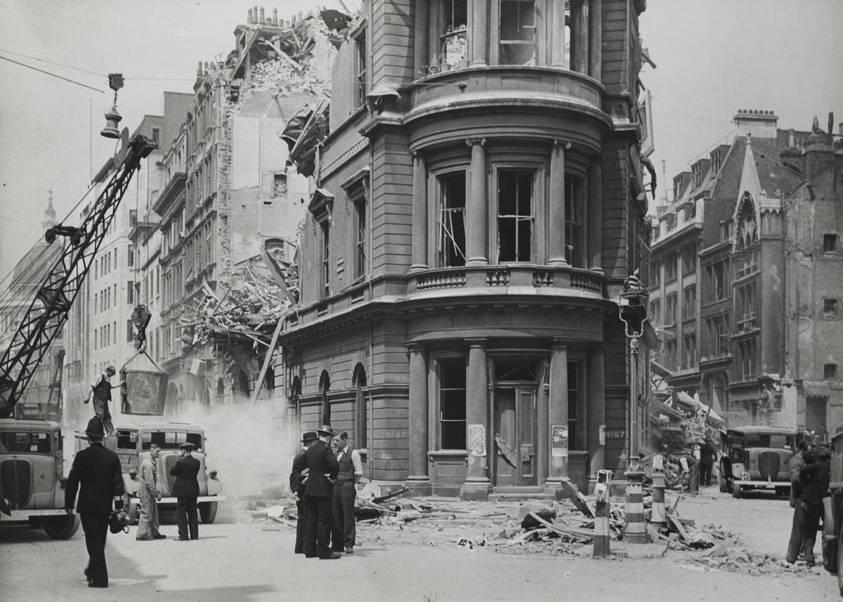 City Bomb Damage, 86 Cannon Street and 7 Budge Row | London Museum