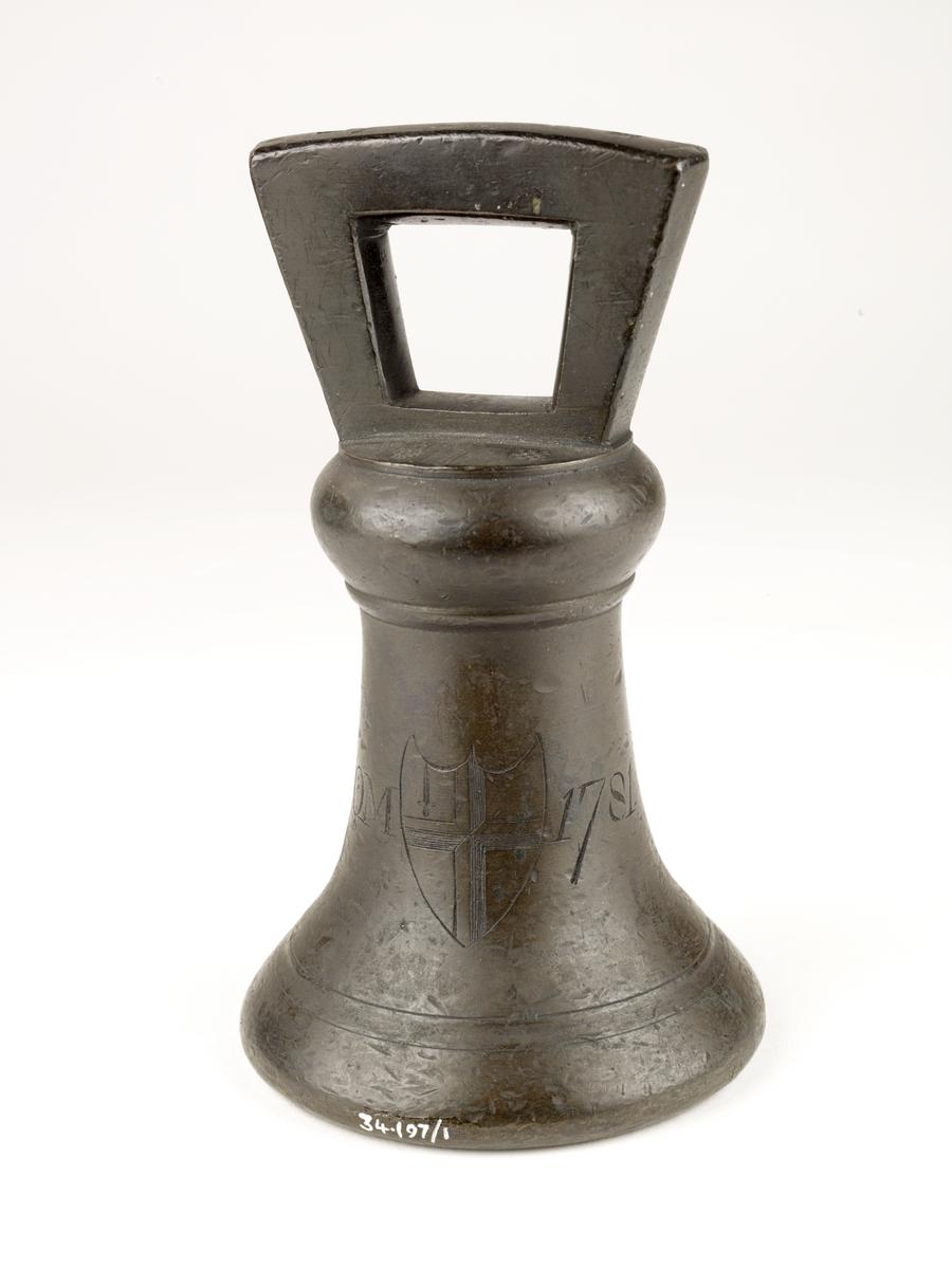 Weight, bell weight | London Museum