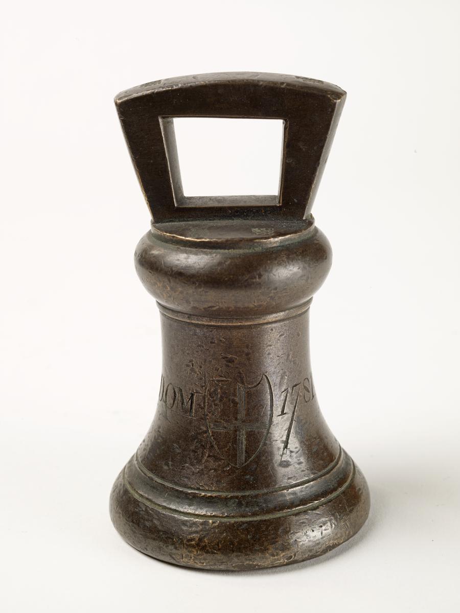 Weight, bell weight | London Museum