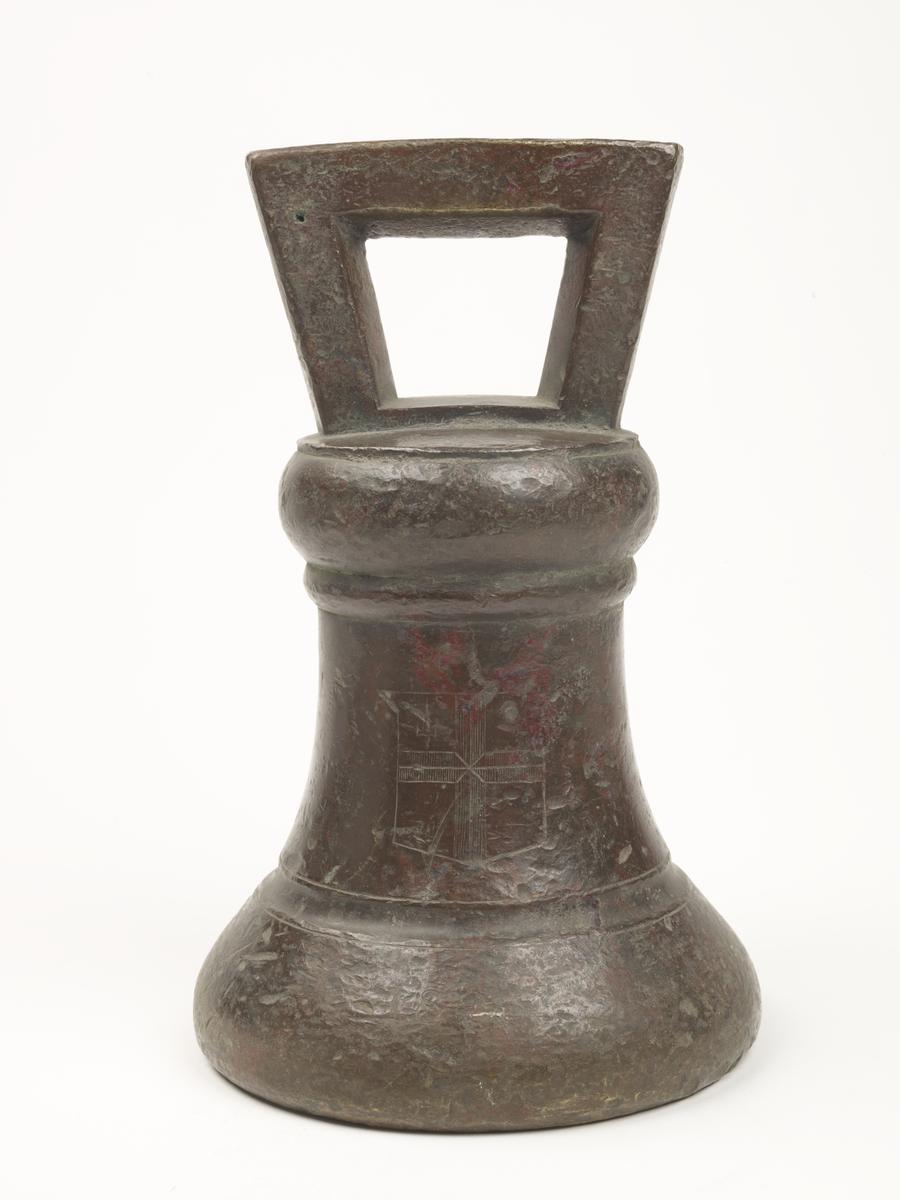 Weight, bell weight | London Museum
