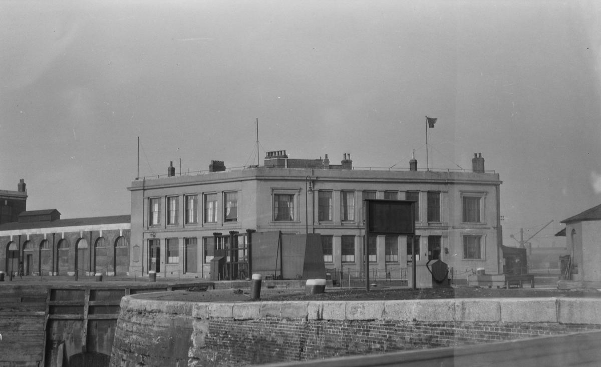 East India Docks: The Dockmaster's House near the dock entrance lock on ...