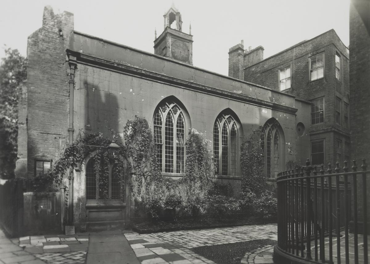 An unidentified chapel in the City of Westminster | London Museum