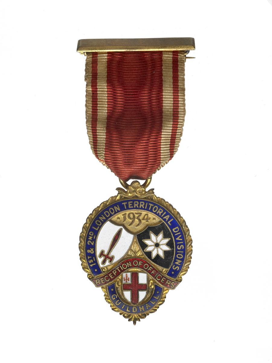 Badge, Guildhall Reception badge | London Museum