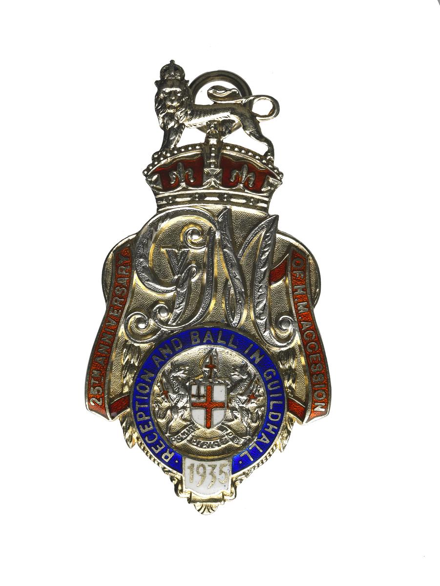 Badge, Guildhall Reception badge | London Museum
