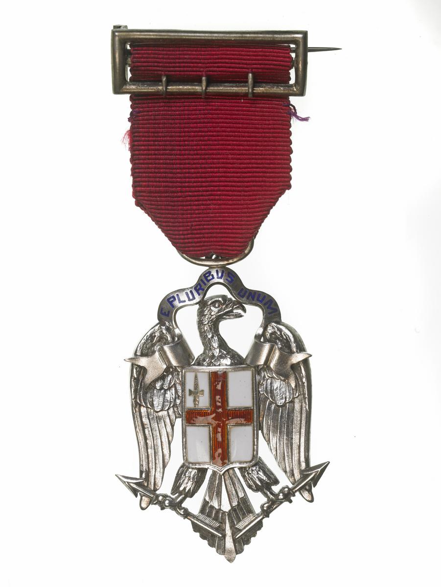 Badge, Guildhall Reception badge | London Museum