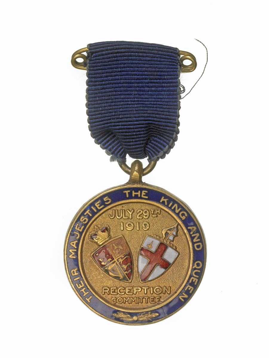 Badge, Guildhall Reception badge | London Museum