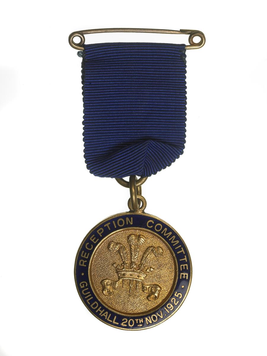 Badge, Guildhall Reception Committee badge | London Museum