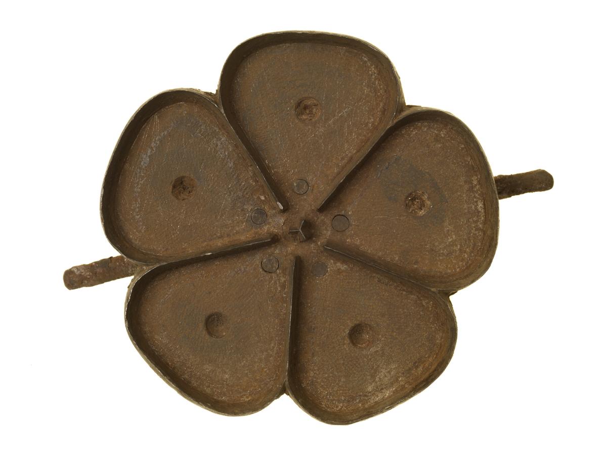 Cutter, artificial flower cutter | London Museum