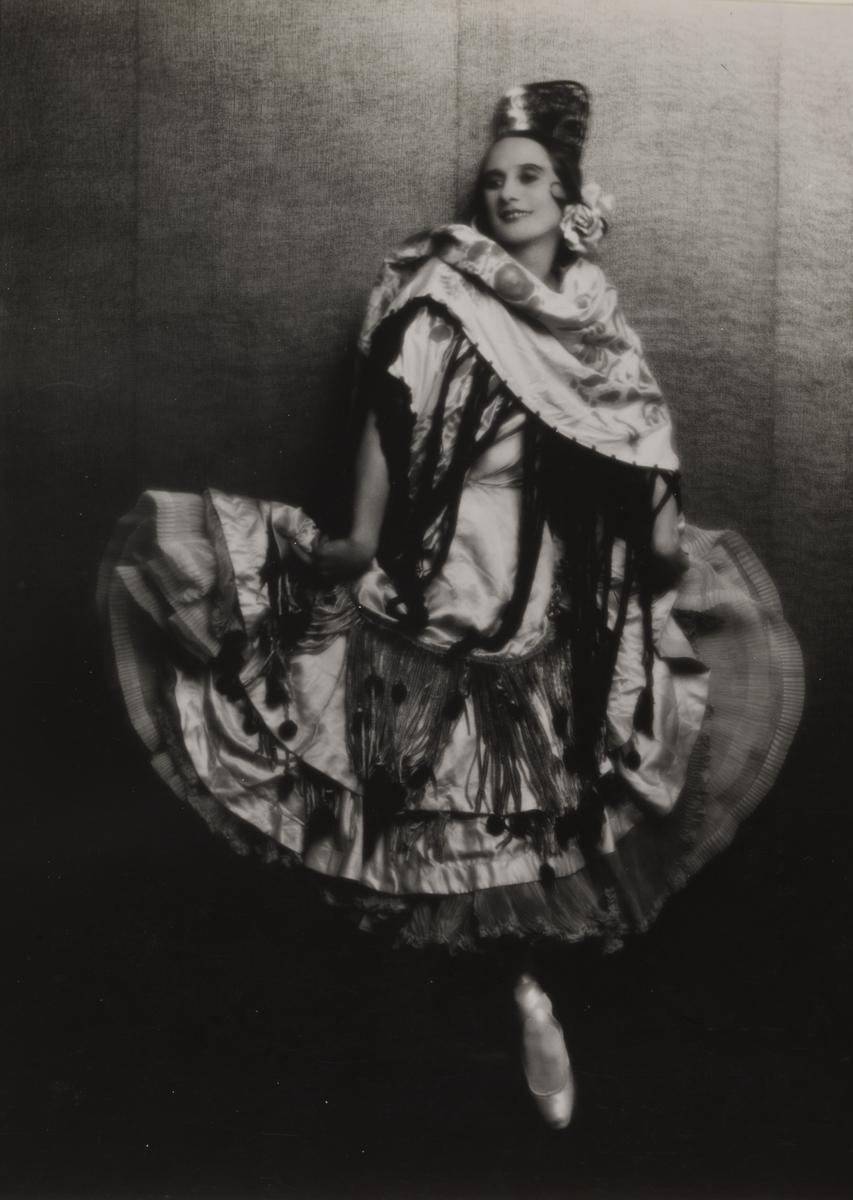 Anna Pavlova posed at Ivy House | London Museum