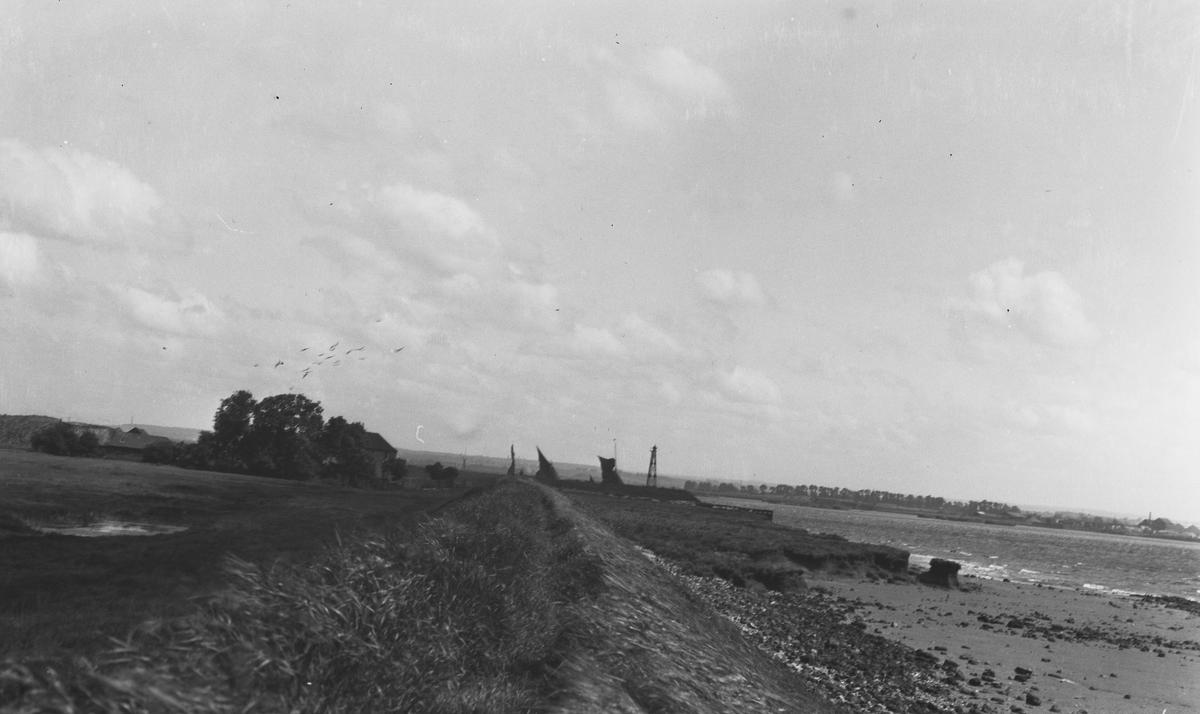 Capes & Lights: Coldharbour Point and light, Erith, around 1931 ...