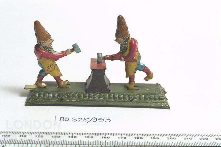 Mechanical toy gnome blacksmiths | London Museum