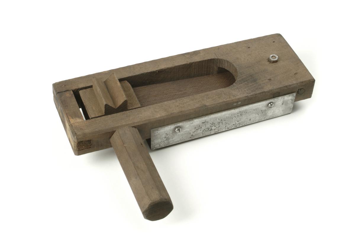 Rattle, Air Raid Precautions rattle | London Museum