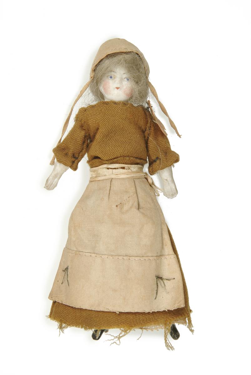 Doll dressed in prison clothes | London Museum