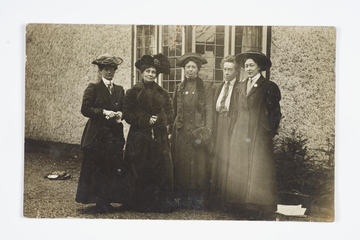 Postcard, photographic postcard | London Museum