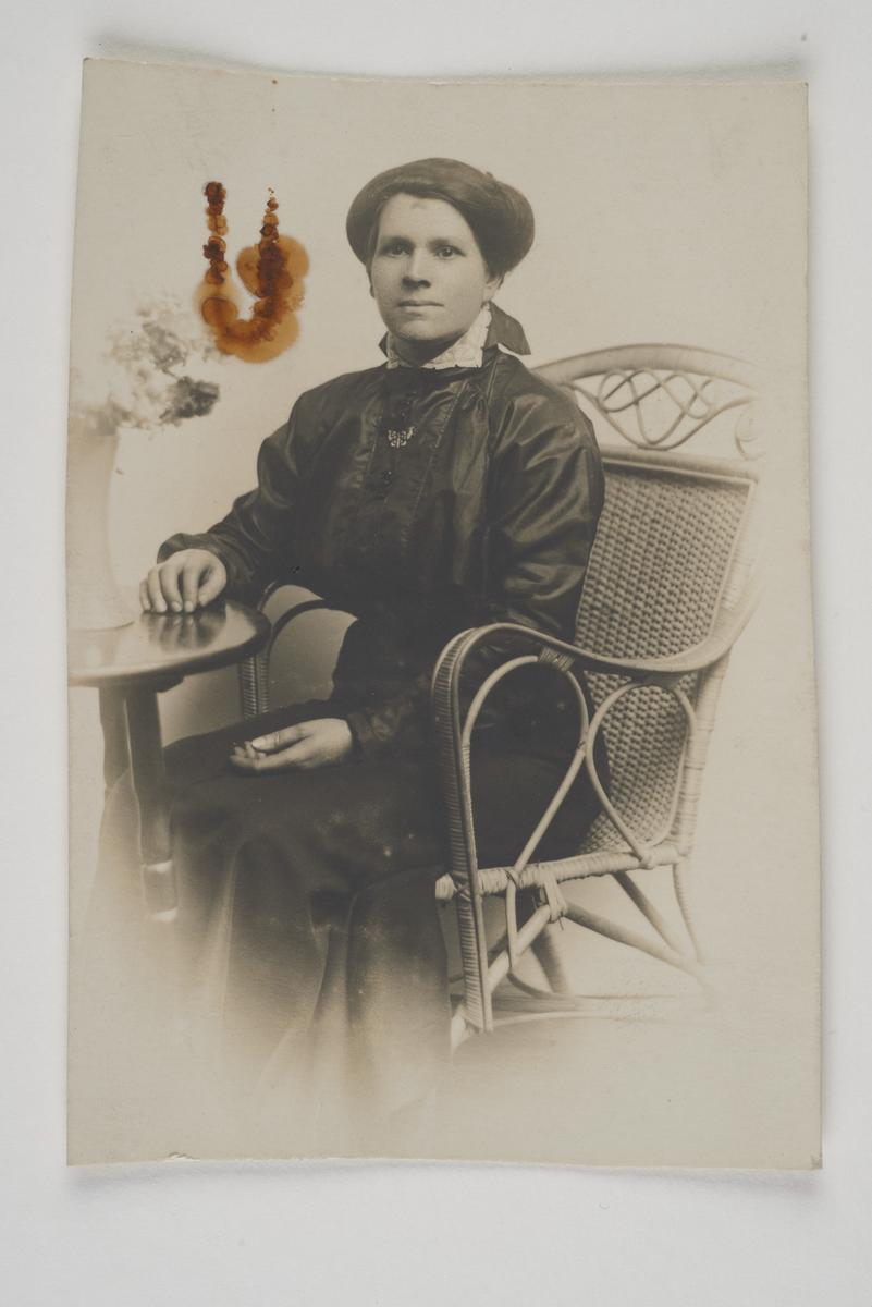Photograph of Suffragette Frances Clara Bartlett | London Museum