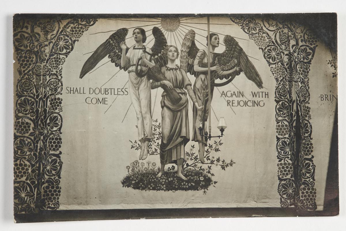 Postcard, photographic postcard | London Museum