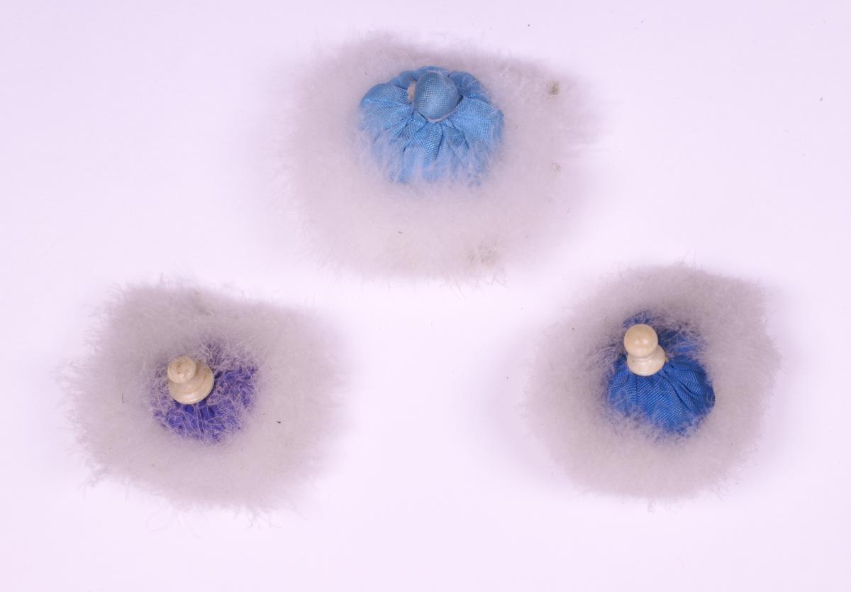 Doll's accessories, doll's powder puff | London Museum