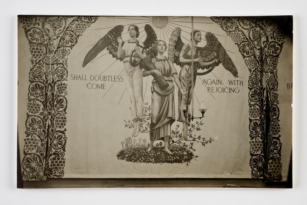 Postcard, photographic postcard | London Museum