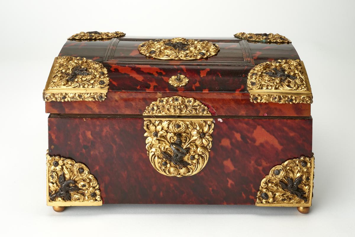 Tortoiseshell Casket | London Museum