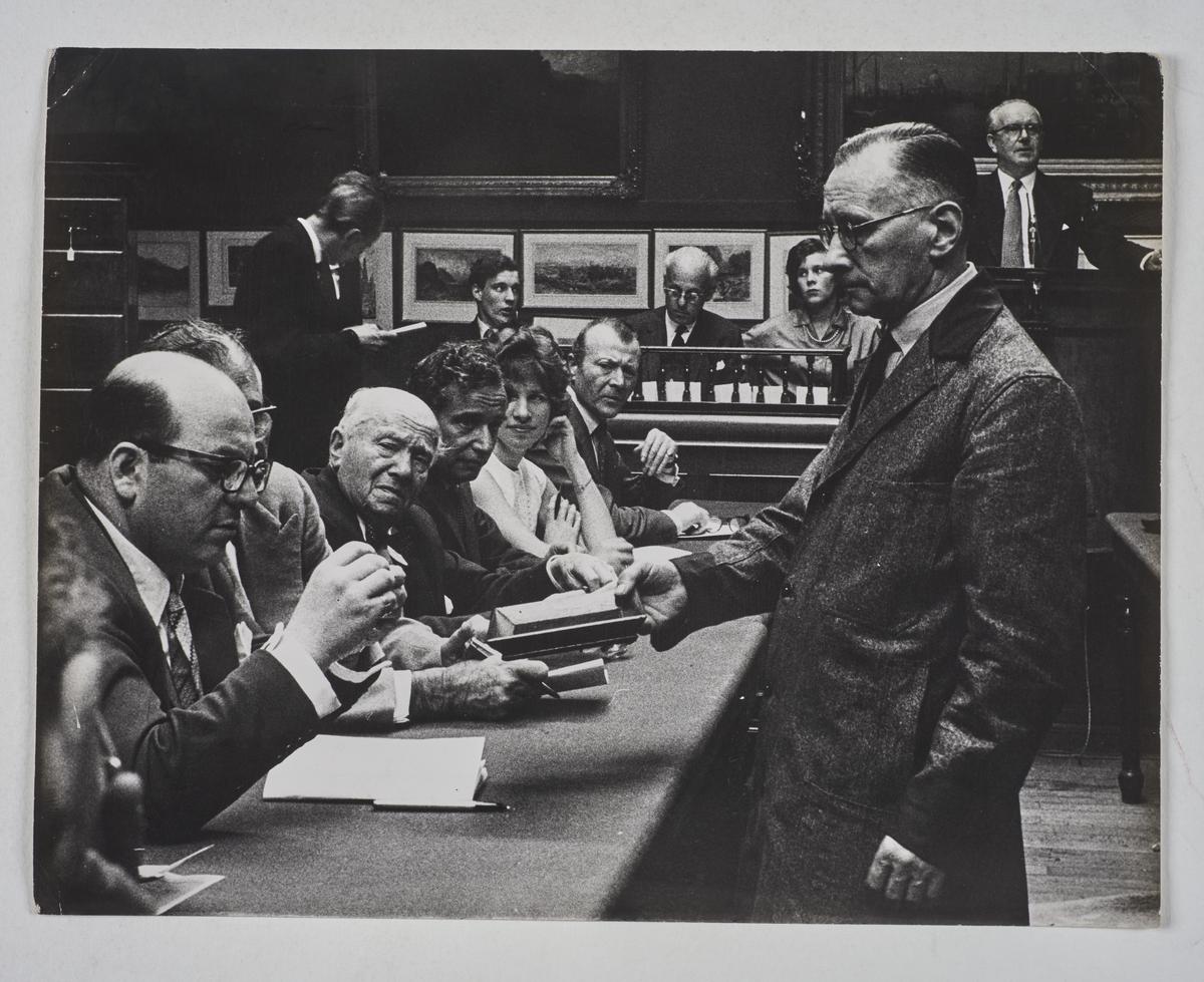 Photograph, gelatin silver print | London Museum