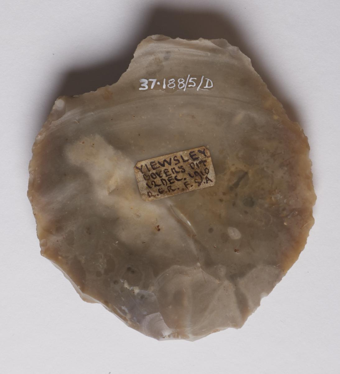 Flake, Levallois flake | London Museum