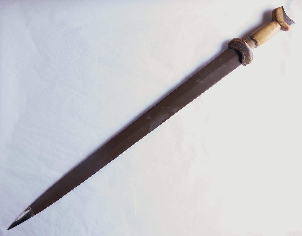 Replica, sword | London Museum