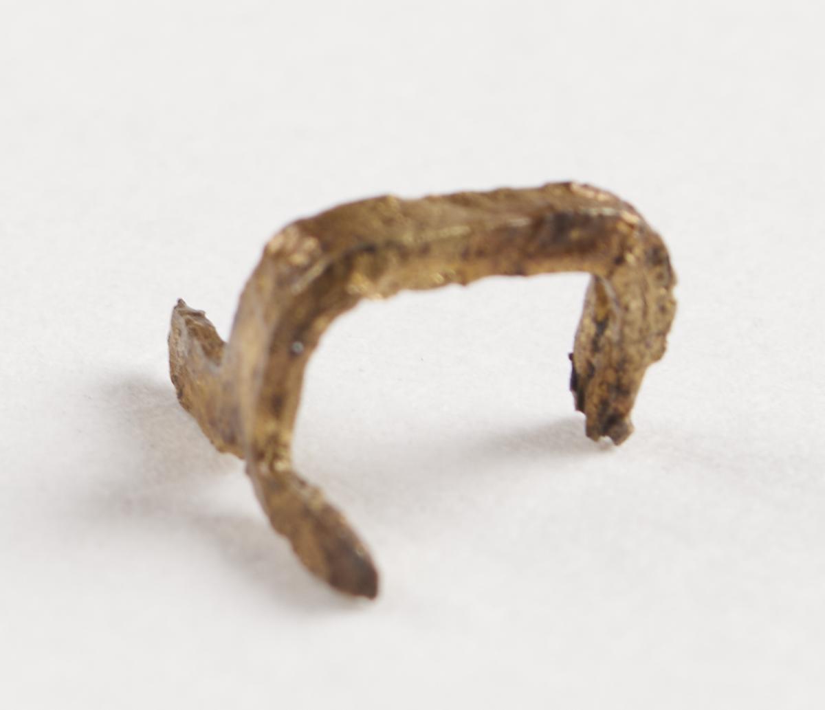 Dress hook | London Museum