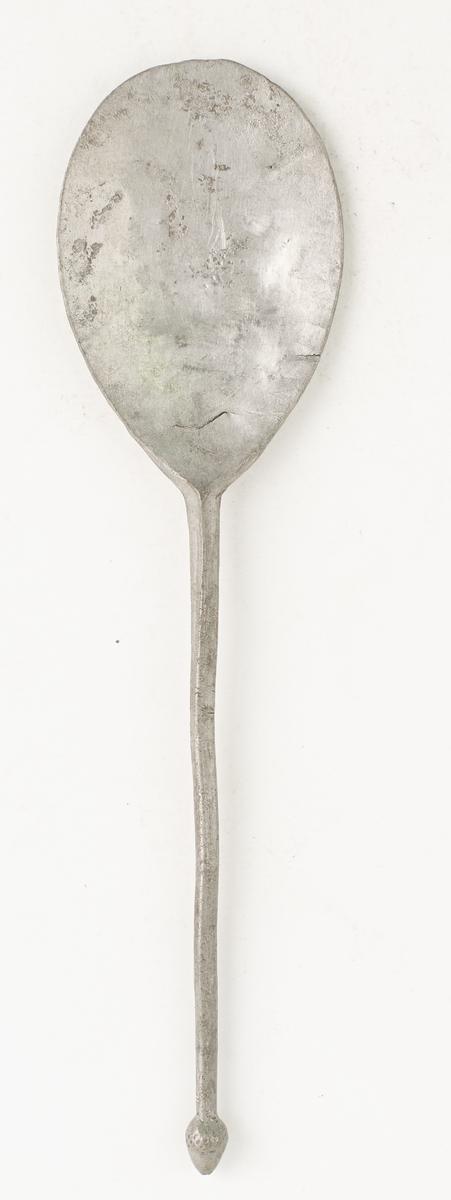 Acorn knop spoon | London Museum