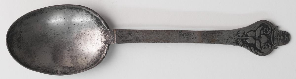 Variant trefid or split end spoon | London Museum