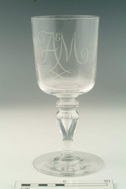 Drinking glass, goblet | London Museum