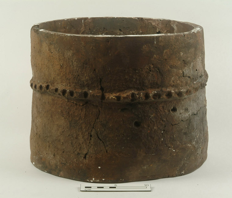 Urn, bucket urn | London Museum