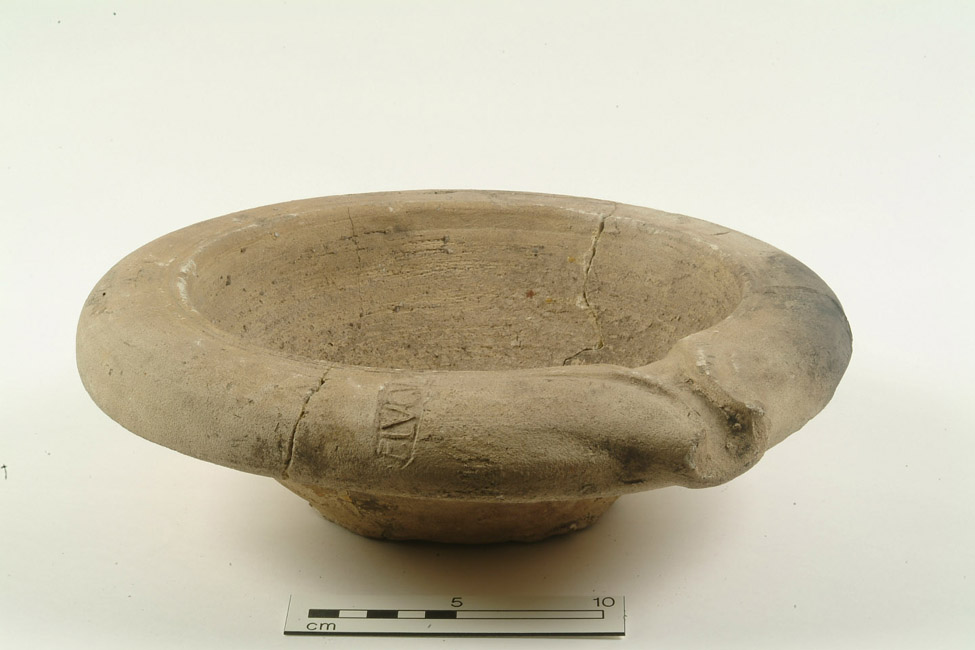 Mortarium | London Museum