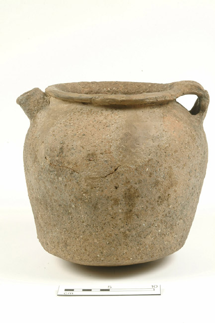 Pitcher, spouted pitcher | London Museum