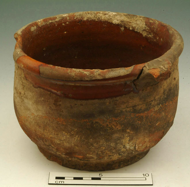 Chamber pot | London Museum